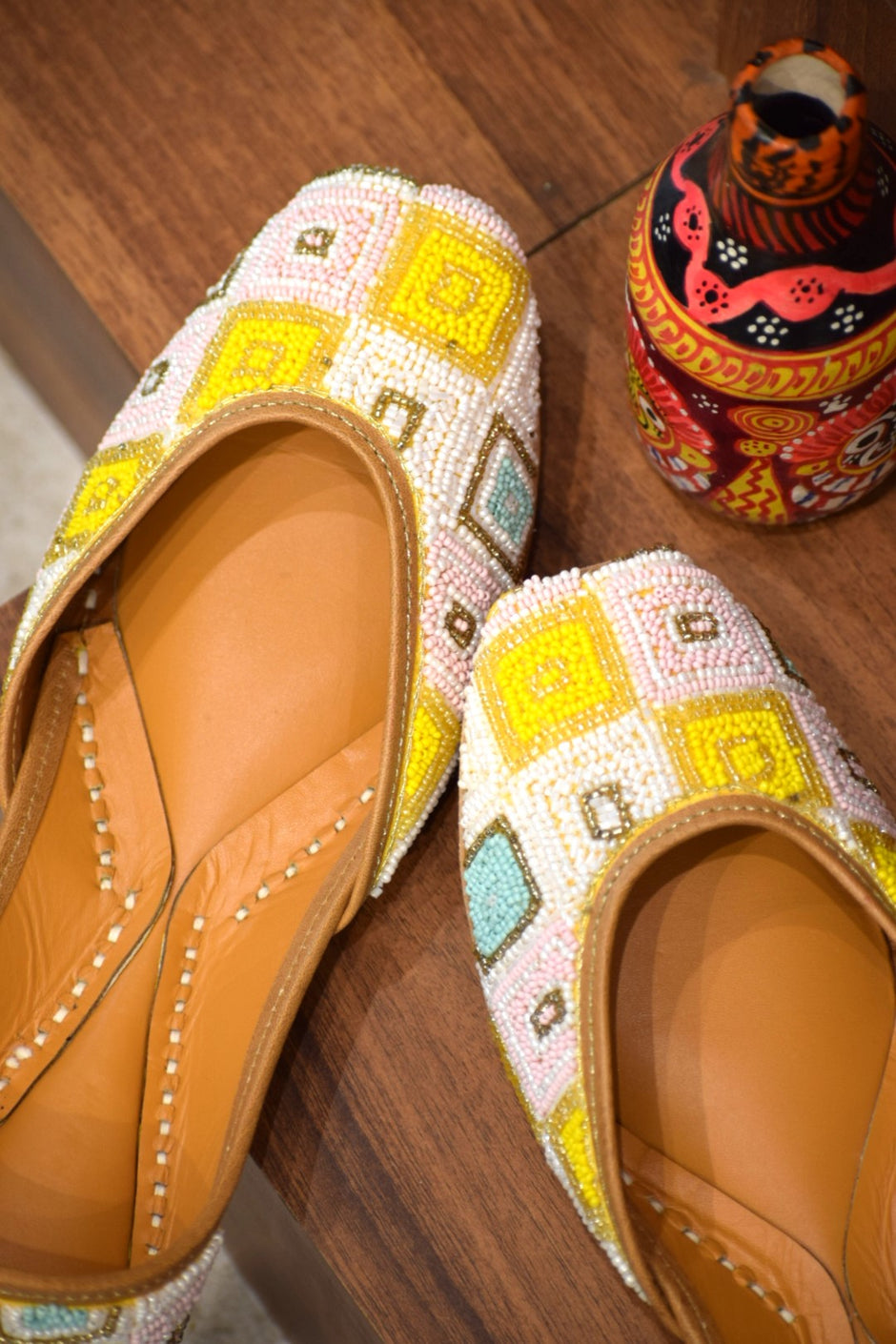 Buy Punjabi Jutti For Ladies | Juttis for Women Online- Jutties Maker